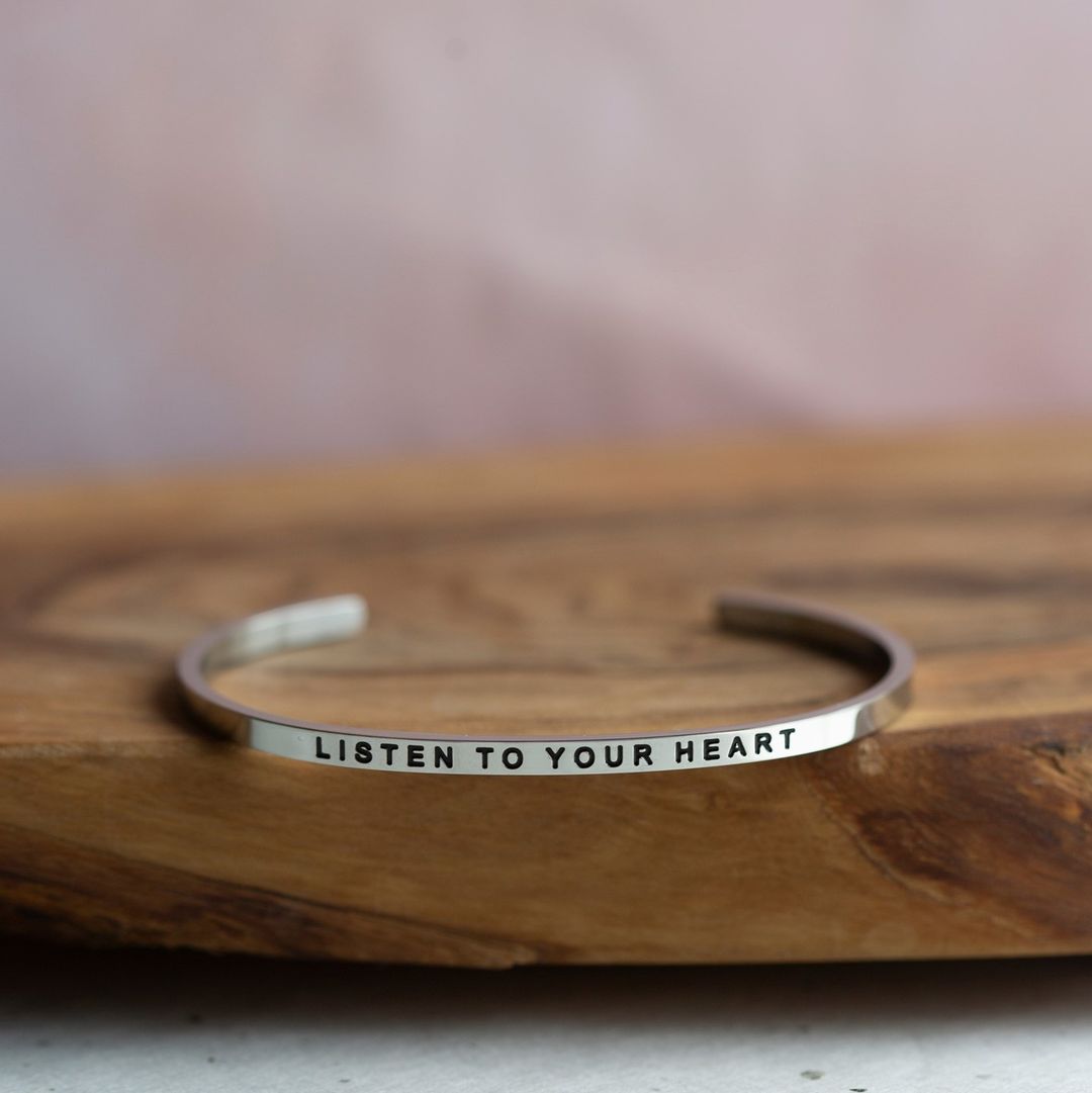 Personalize Cuff Name Bracelet – Giggling Gifts